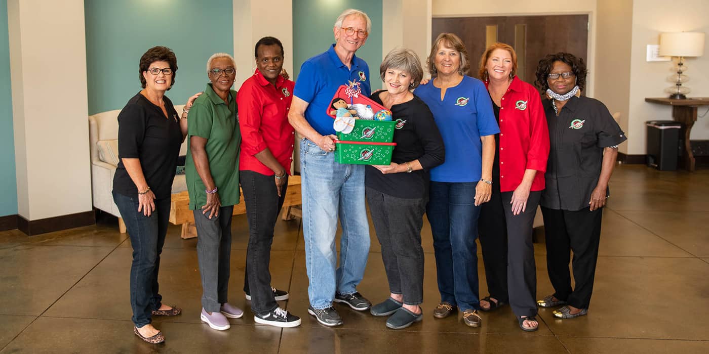 Year-Round Volunteering with Operation Christmas Child - Samaritan's ...